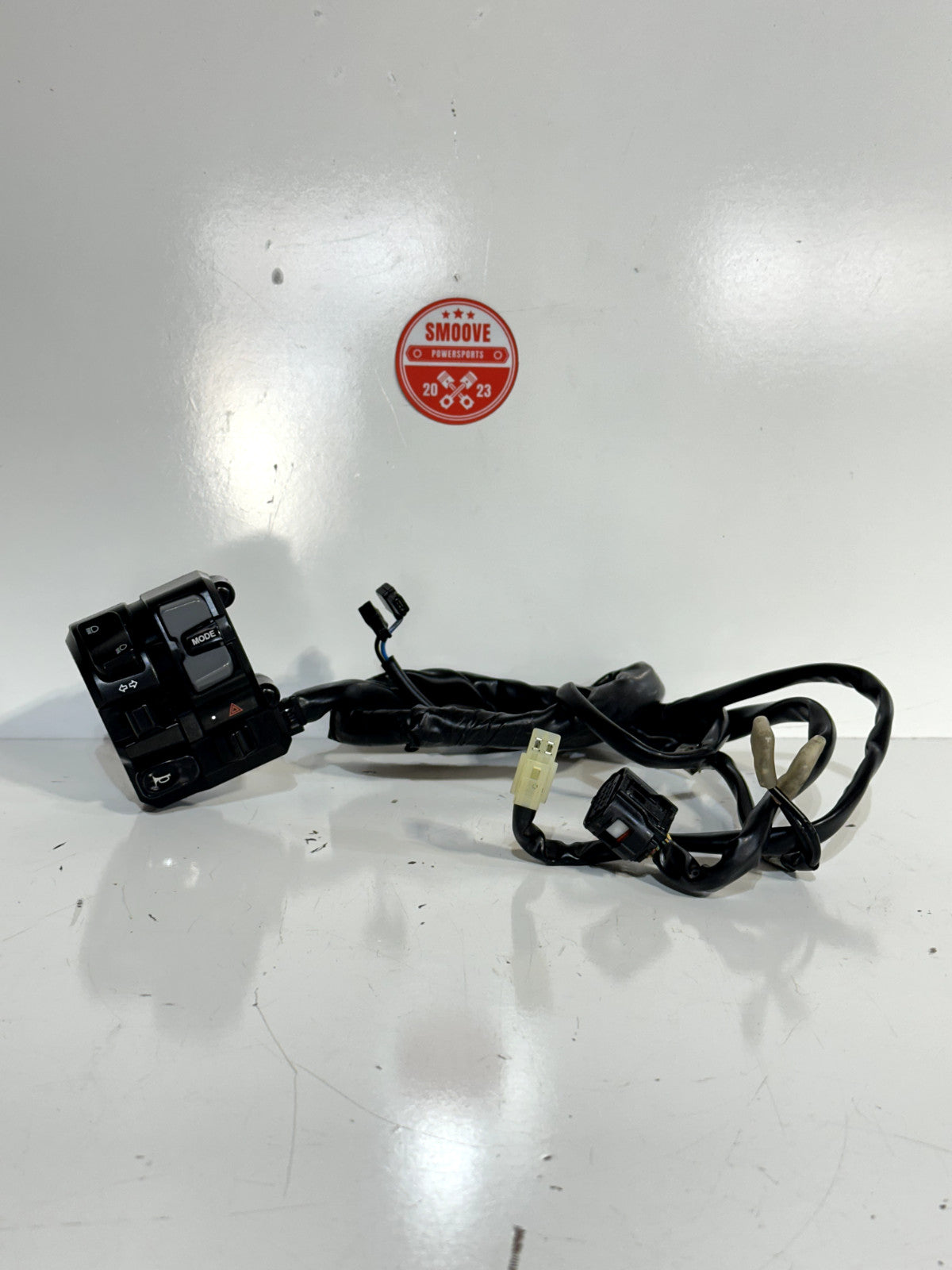2020-2024 YAMAHA YZF R1 R1M OEM LEFT BAR CONTROL HEADLIGHT HORN SIGNAL ...